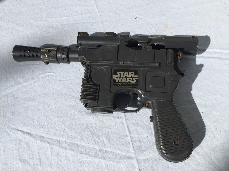 Laser Pistol - Star Wars Electronic Blaster