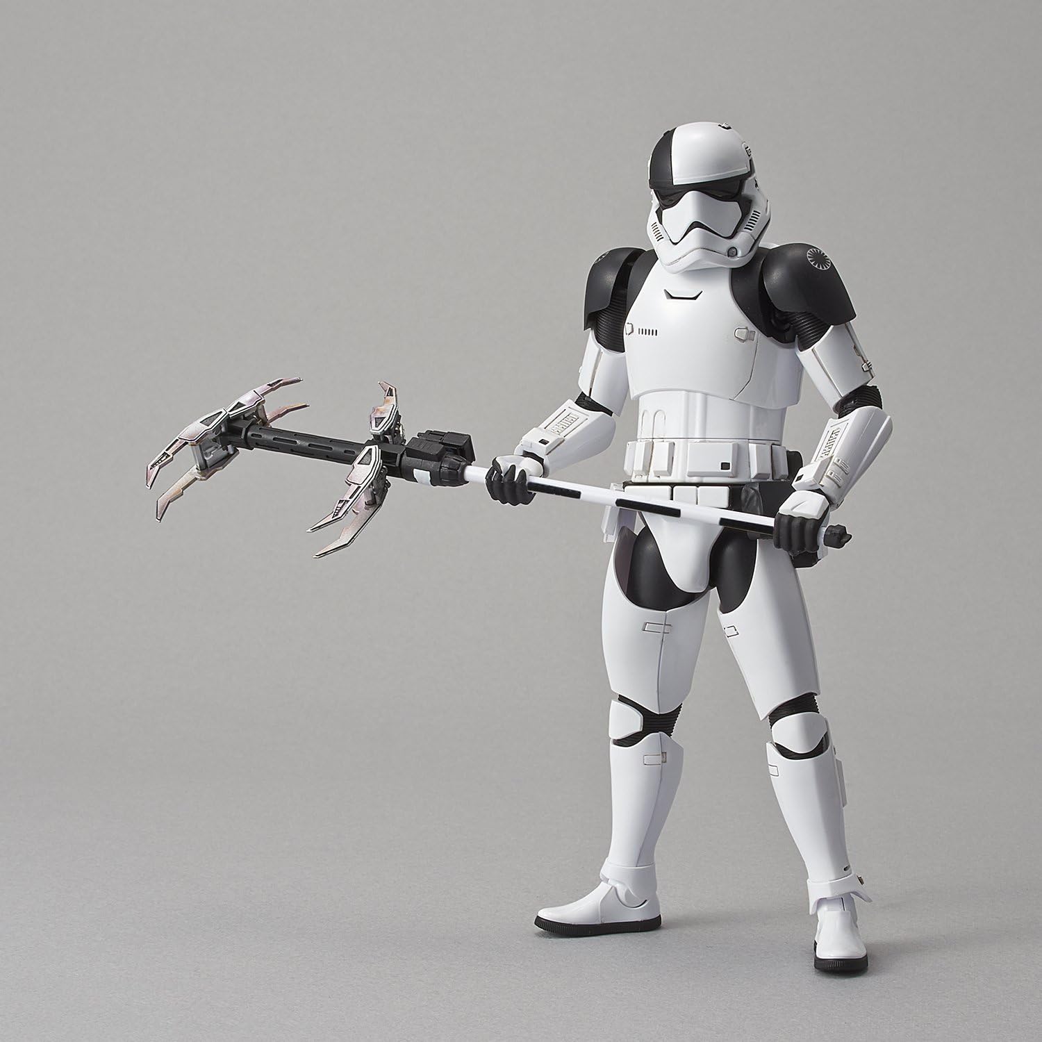 First Order Stormtrooper Executioner - Star Wars Bandai Hobby 1-12 ...