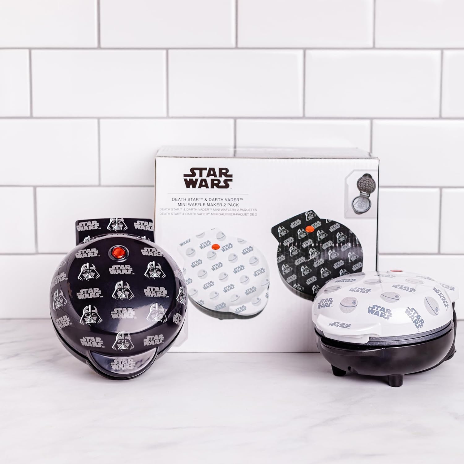 Darth Vader & Death Star - Star Wars Uncanny Brands Mini Waffle Maker