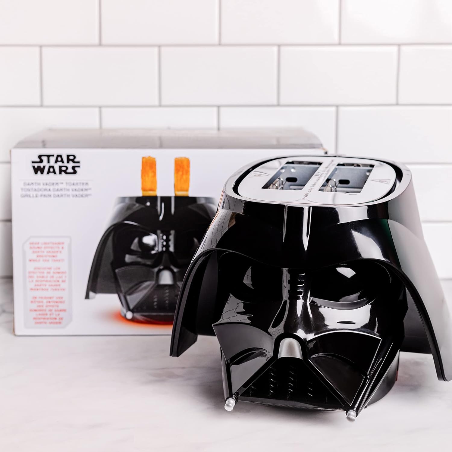 Darth Vader - Star Wars Uncanny Brands Toaster