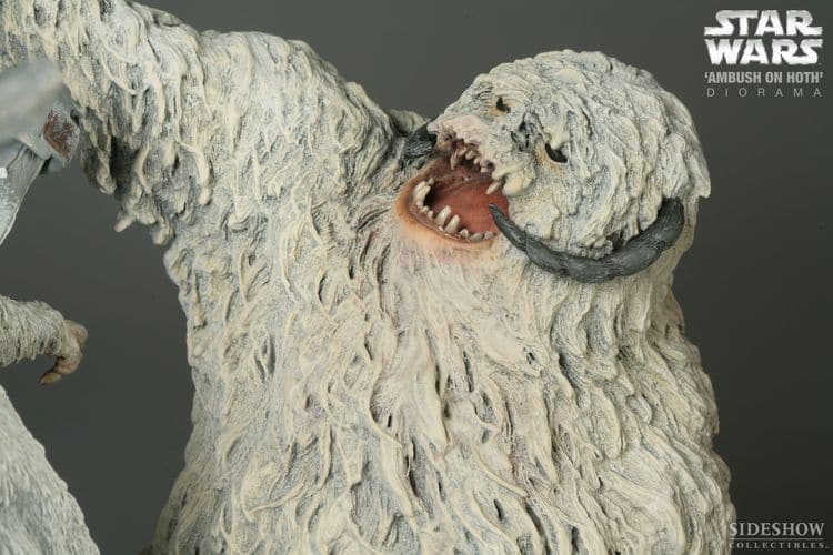 Wampa | Ambush on Hoth - Sideshow Dioramas Basic Dioramas