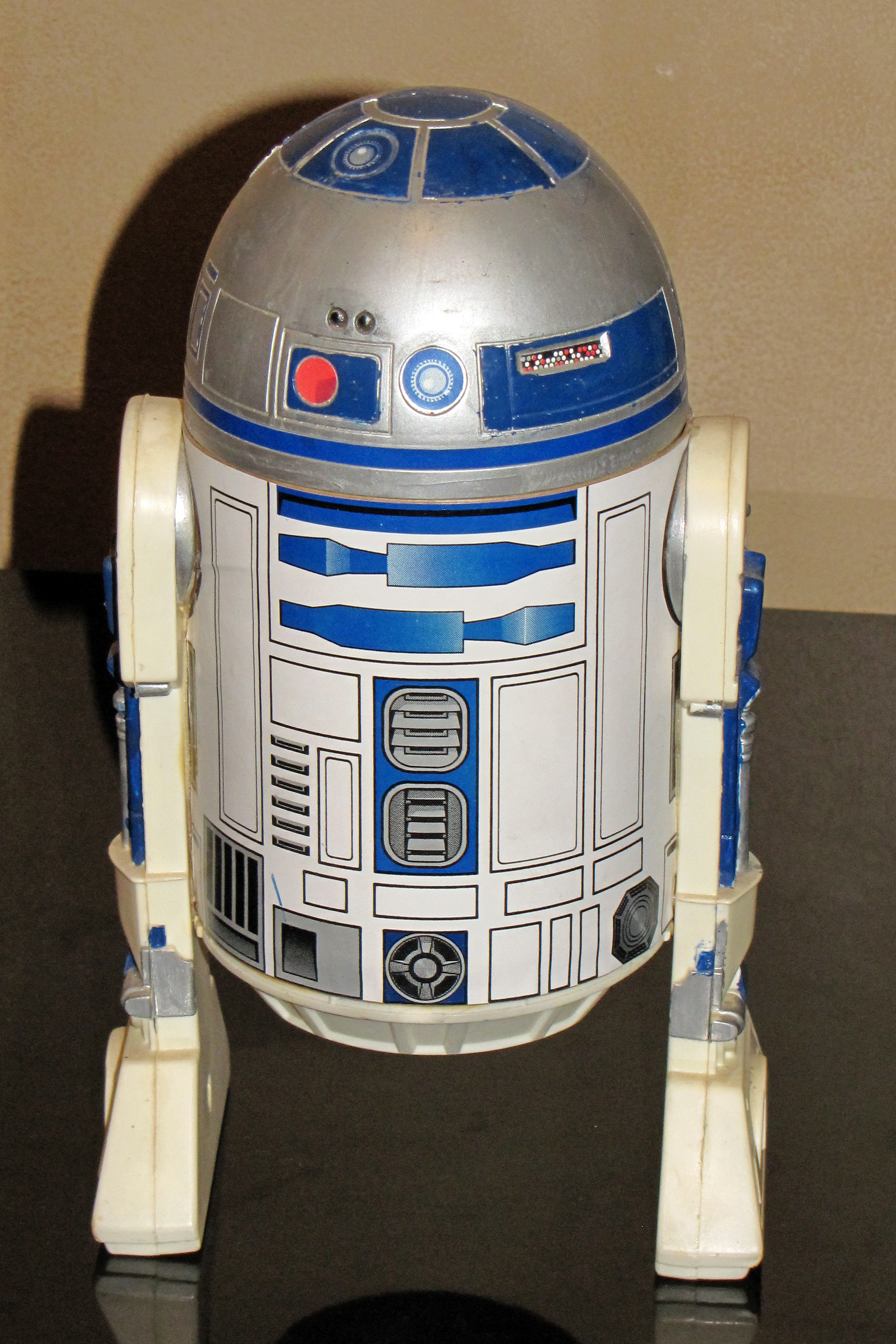 R2-D2 - Star Wars Estes Flying Rocket Launch Set