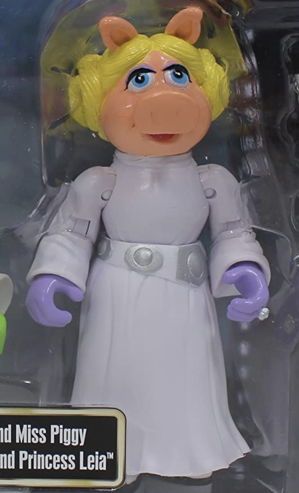 Miss Piggy as Princess Leia | Kermit the Frog and Miss Piggy as Luke ...