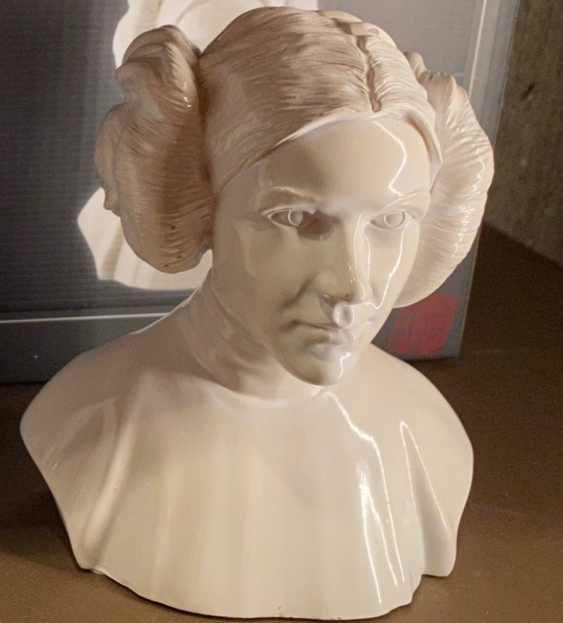 Princess Leia | Padme Amidala and Leia Organa - Galaxy's Edge (Dok ...