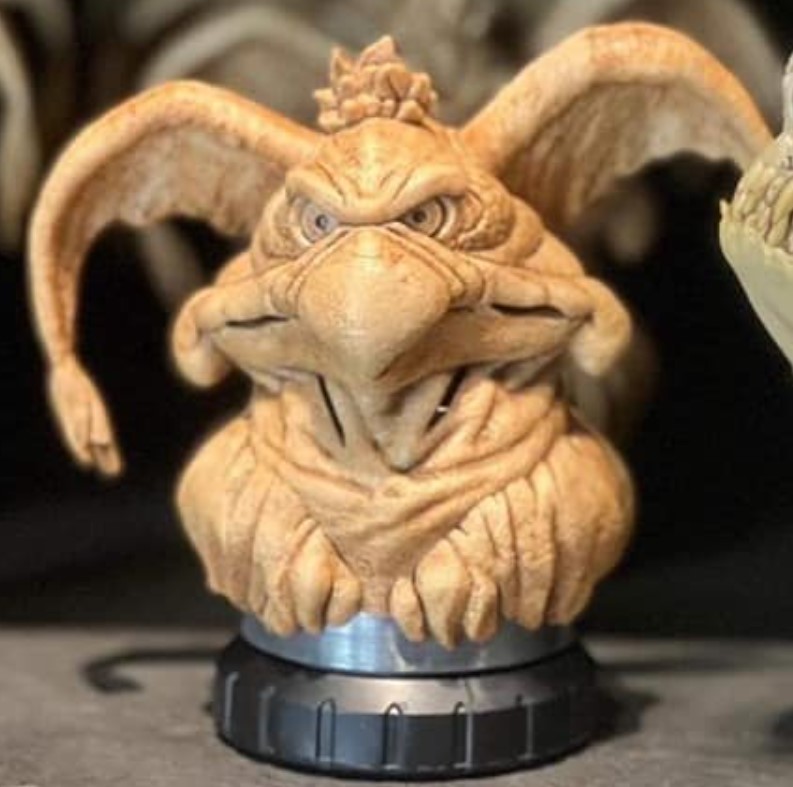 Monkey Lizard - Galaxy's Edge (Creature Stall) Lightsaber Pommel