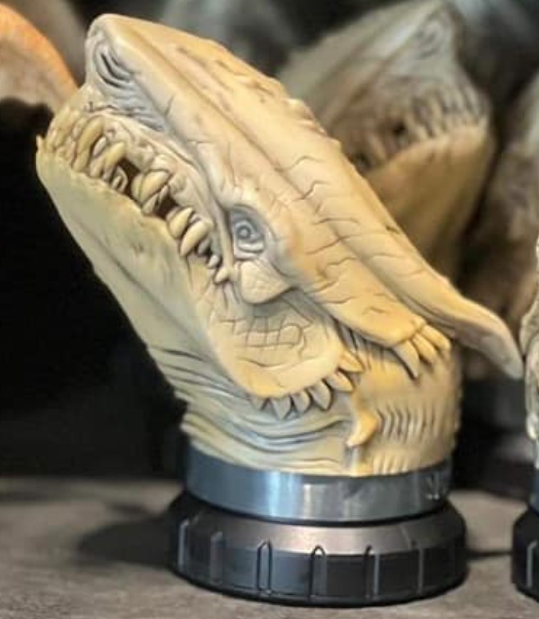 Krayt Dragon - Galaxy's Edge (Creature Stall) Lightsaber Pommel