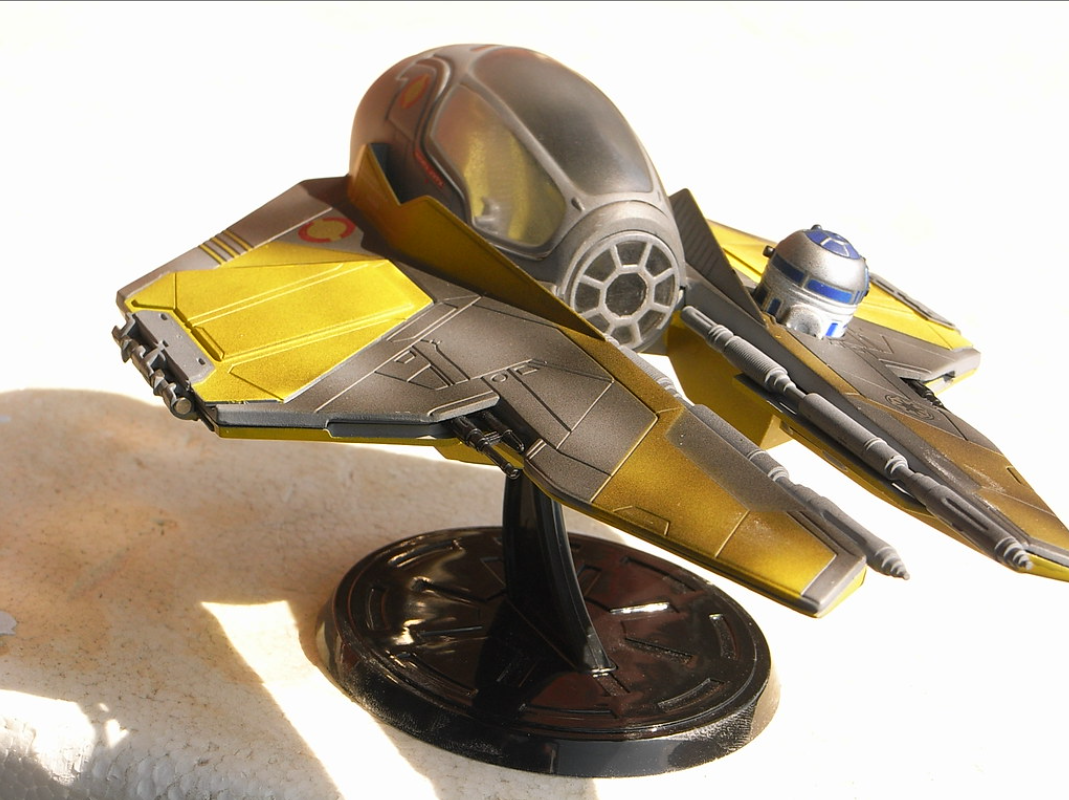 Anakin Skywalker's Jedi Starfighter - Star Wars AMT/ERTL (Prequel Era ...