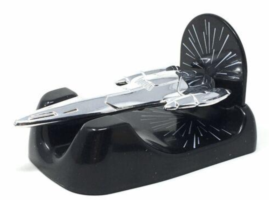 Levitating Queen's Royal Ship - Restaurant Exclusive (Episode I ...