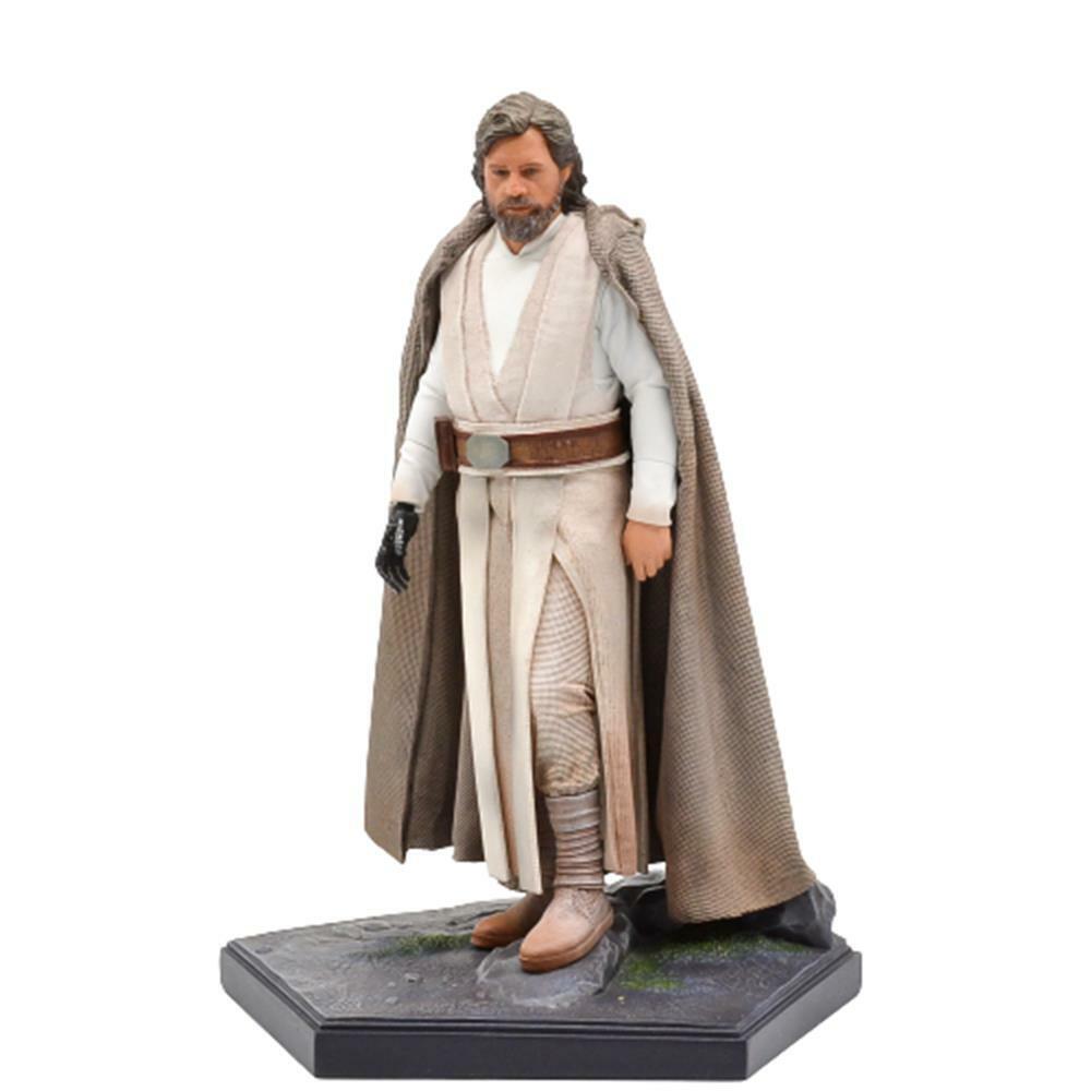 Luke Skywalker (The Force Awakens) - Star Wars Iron Studios Art Scale