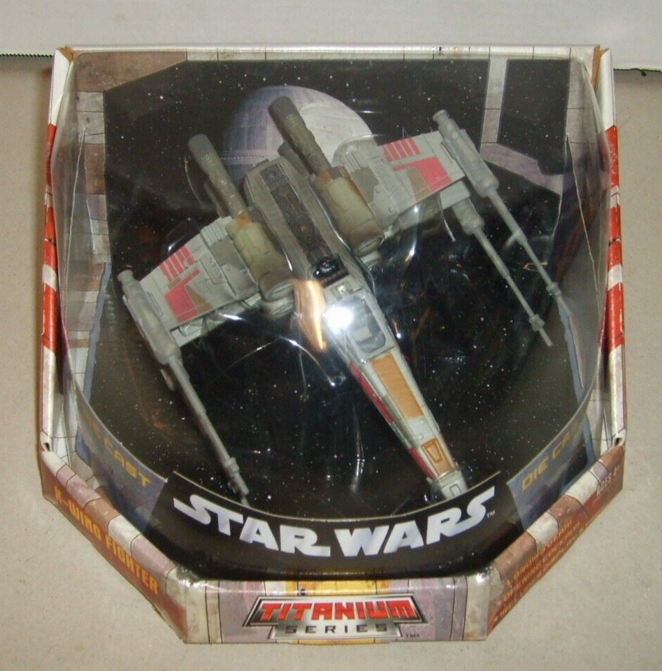 X-Wing Fighter - Titanium Series Ultra Vehicles