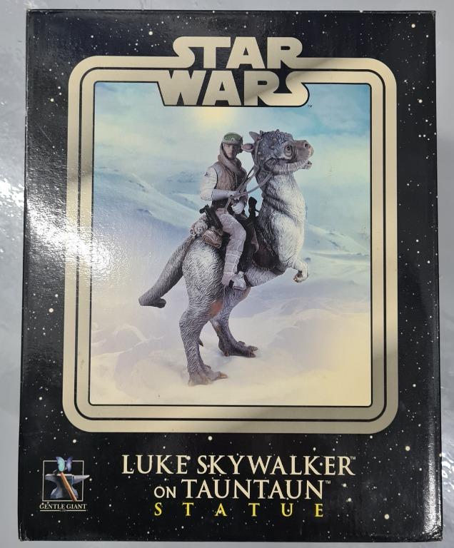 Luke Skywalker on Tauntaun - Gentle Giant (Statues) Statues
